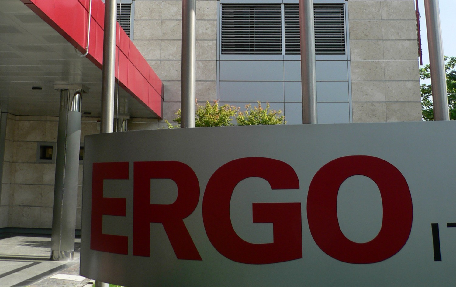 ERGO: DUE GIOVANI AGENTI SI FANNO STRADA - Intermedia Channel